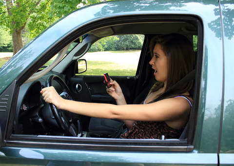 Teen Texting and Driving: Keeping your Child Safe | Lerner and Rowe